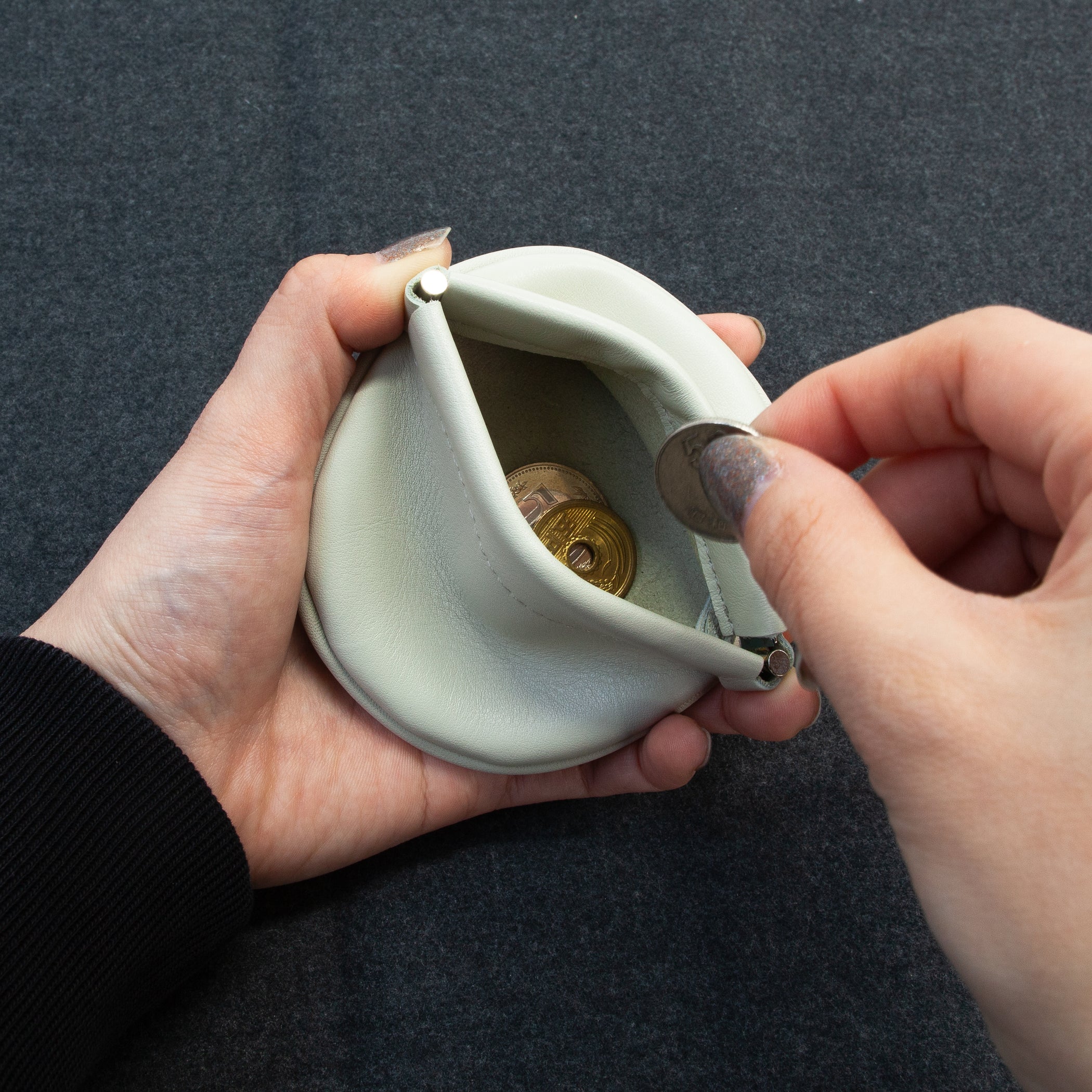 irose / ROUND COINCASE – Neueオンラインストア｜もっと愛着のわく、明日を。