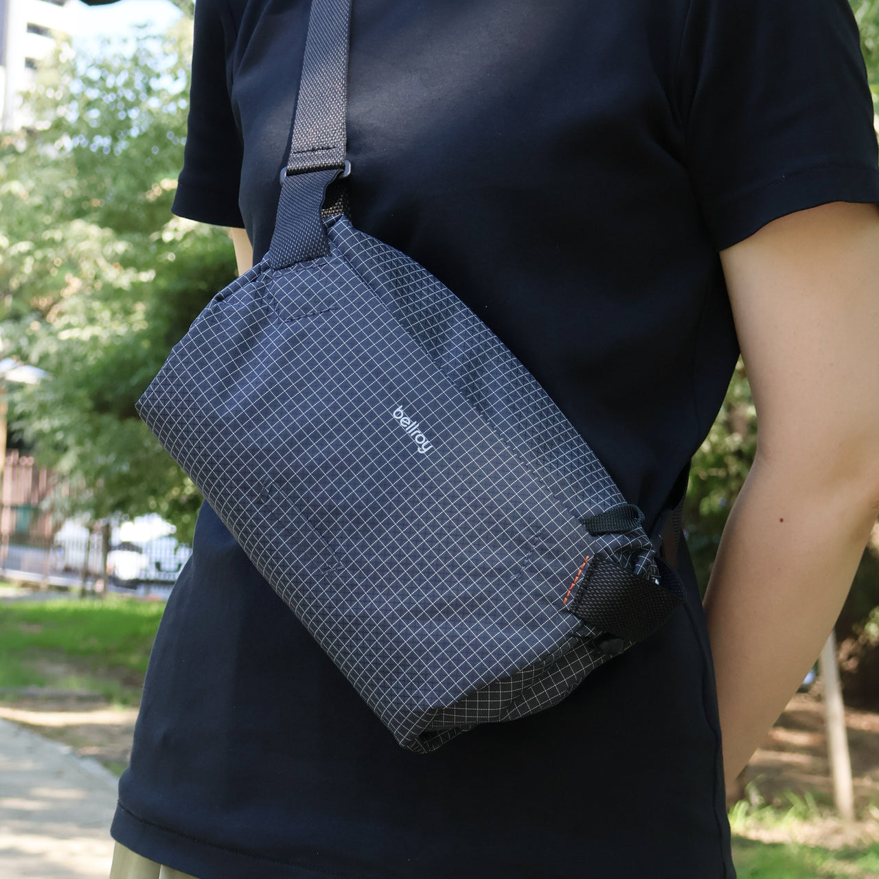 Bellroy / Lite Sling mini – Neueオンラインストア｜もっと愛着のわく、明日を。